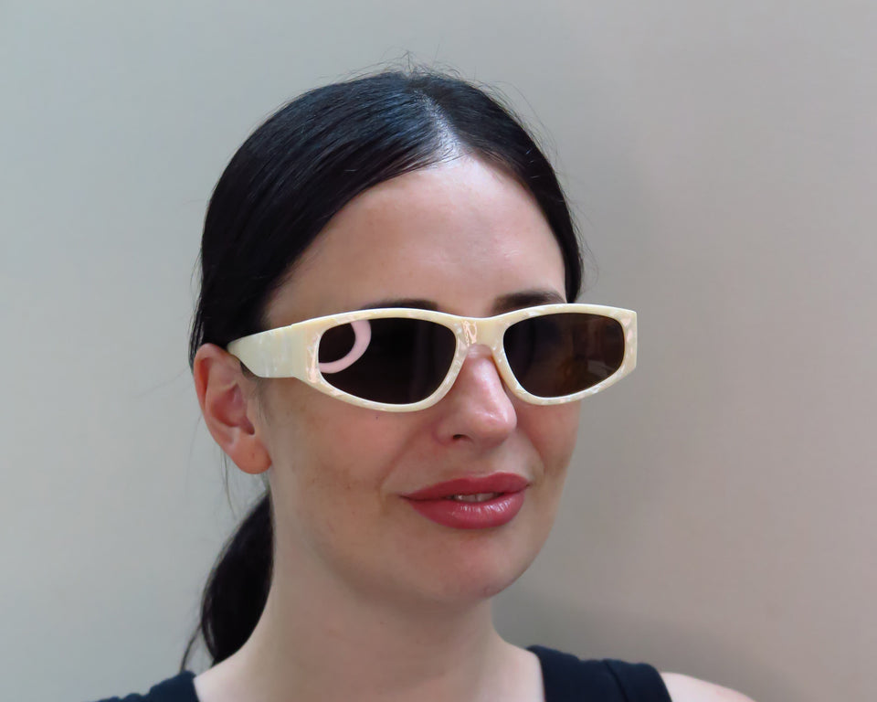 Sample 29 – Reality Eyewear